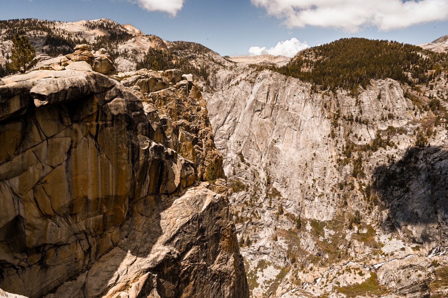A Complete Guide to Hiking to Pear Lake: Sequoia National Park