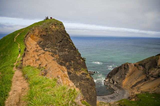 How to Hike the Summerland Trail in Mt. Rainier National Park - Two ...