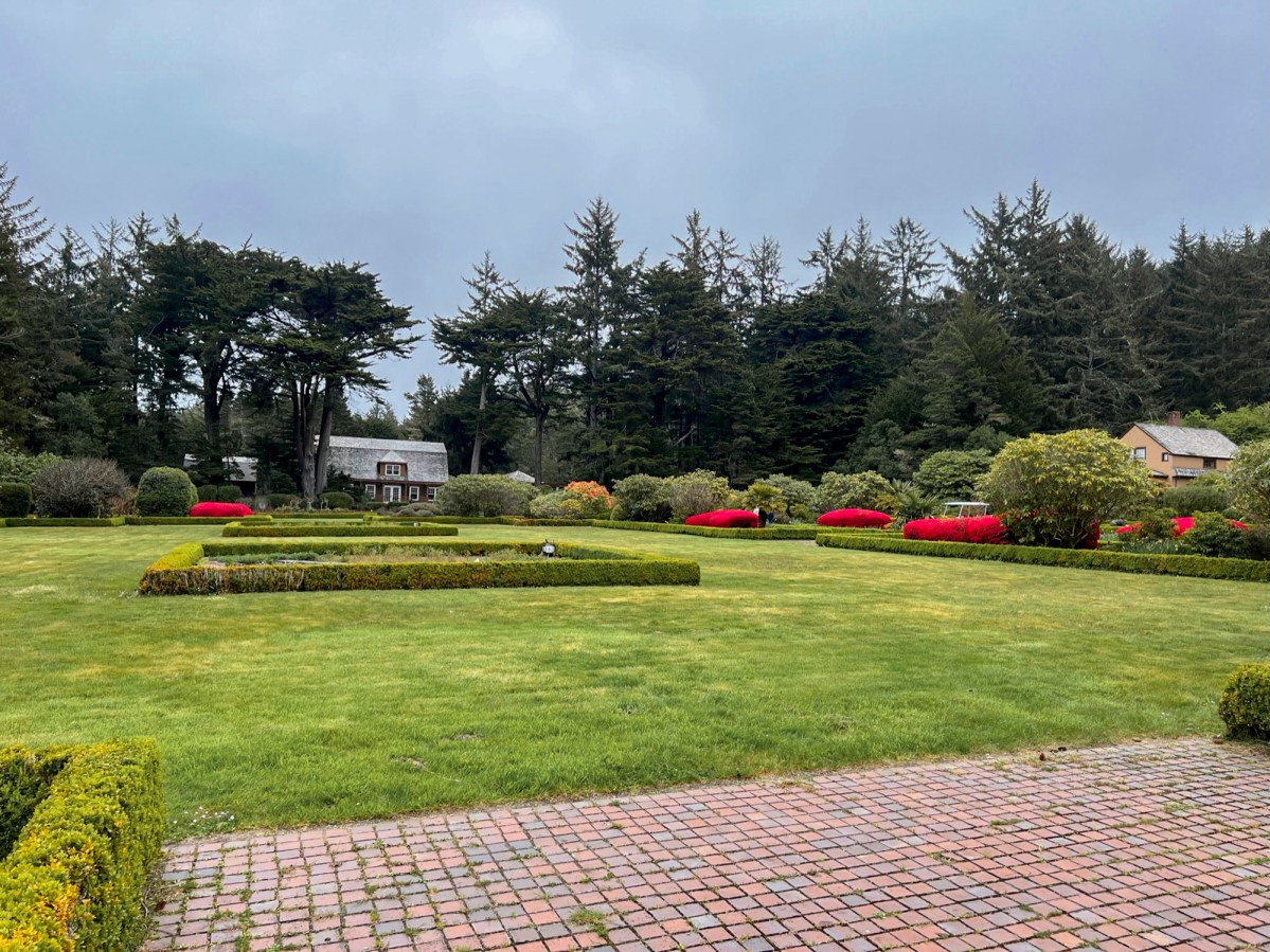 10 Best Things to do in Shore Acres State Park, Oregon