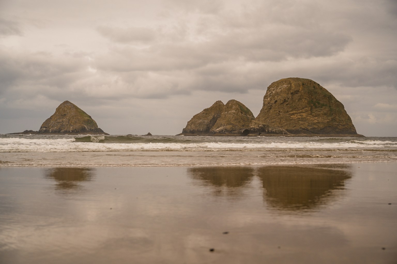 Tunnel Beach in Oregon: Explore a Hidden Beach on the Oregon Coast